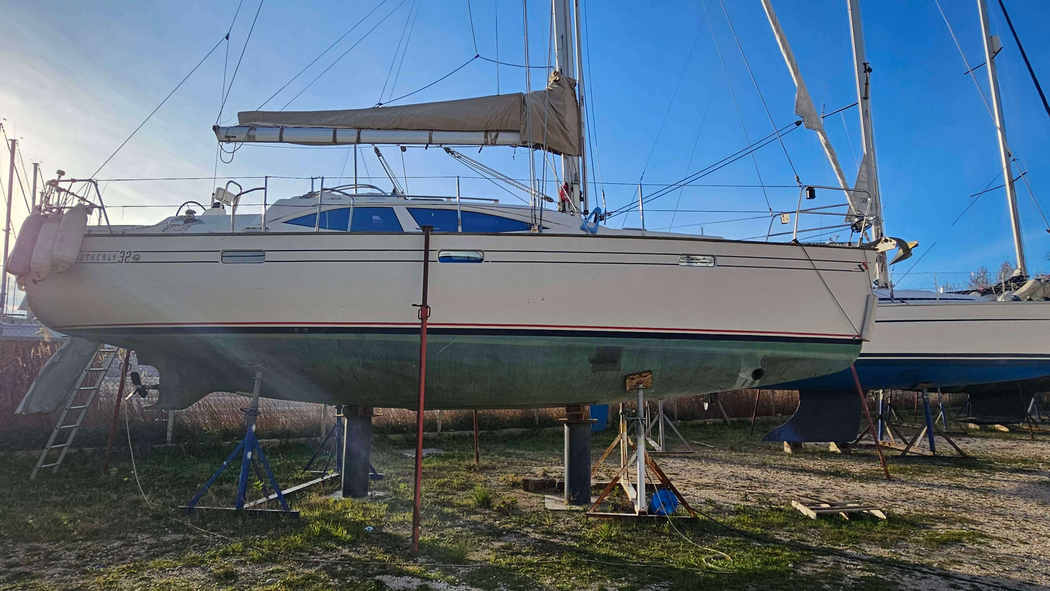 2010 Northshore Yachts Southerly 32 for sale - Provence-Alpes-Côte d ...