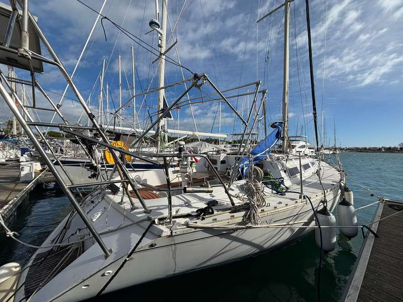 Jeanneau Sun Shine 38 Gebraucht 1986 - Frankreich - 49.000