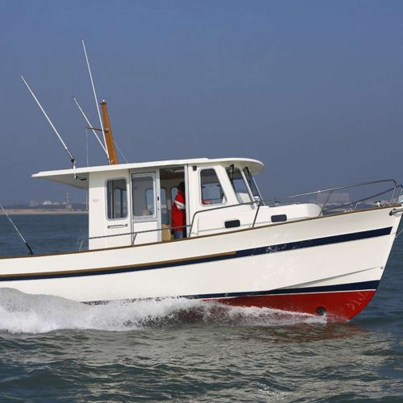 Timoniers neufs et d'occasion à vendre - Band of Boats