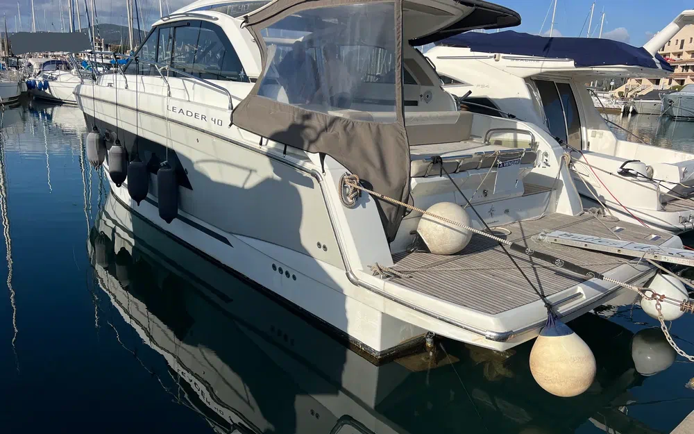 Jeanneau Leader 40 Gebraucht 2018 - Provence-Alpes-Côte d Azur - 275.000