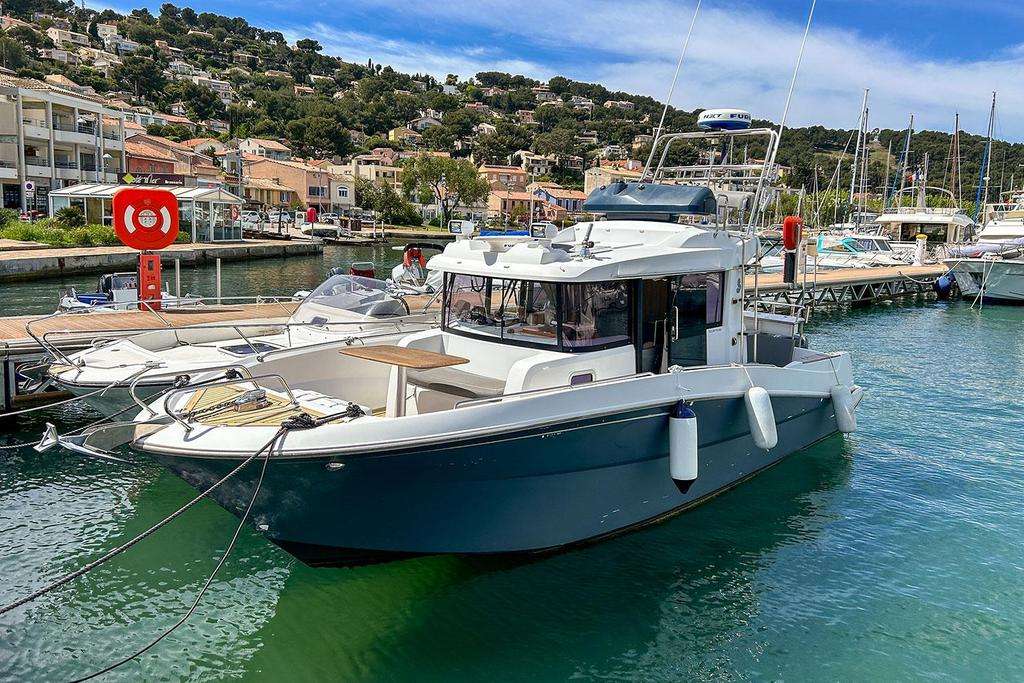2016 Beneteau Barracuda 9 Fly for sale - Provence-Alpes-Côte d'Azur - € ...