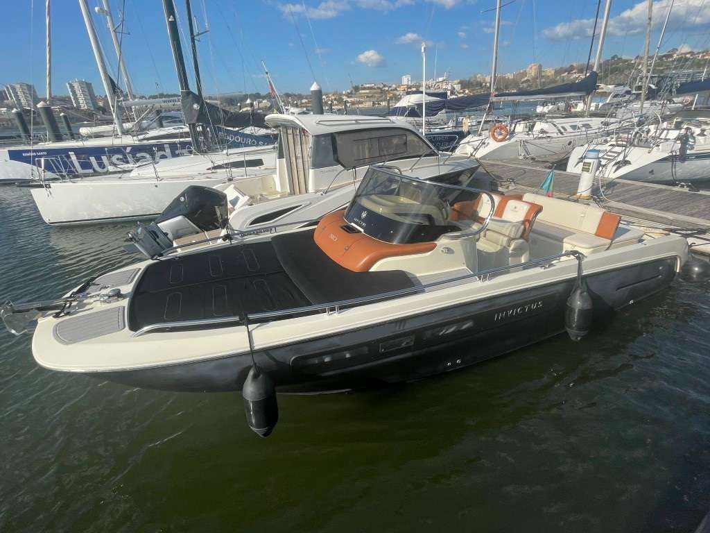 2018 Invictus 250 Cx for sale - Portugal - €82,500