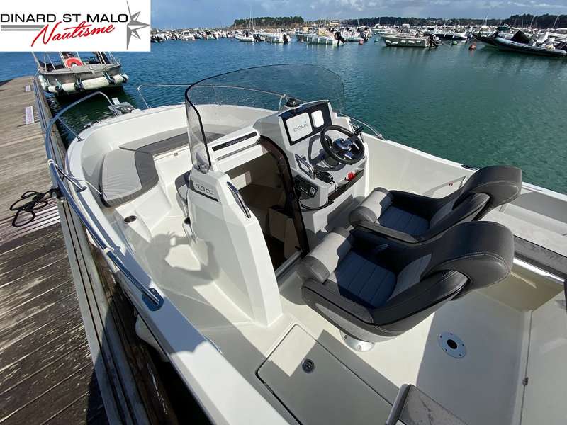 Jeanneau Cap Camarat 6.5 Cc Série 3 de ocasión 2023 - Bretaña - 56.000