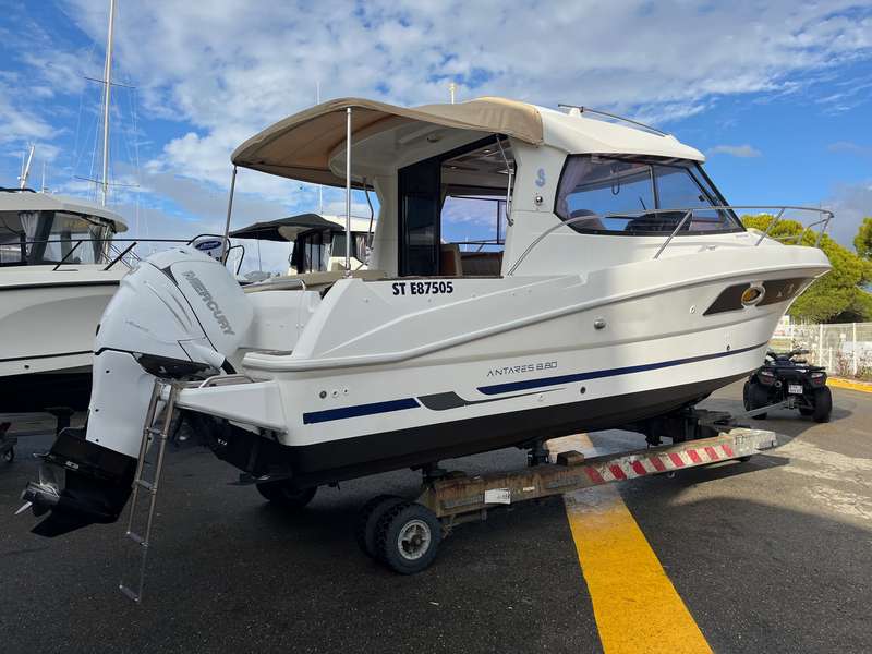 2013 Beneteau Antares 8.80 for sale - Occitanie - €59,000